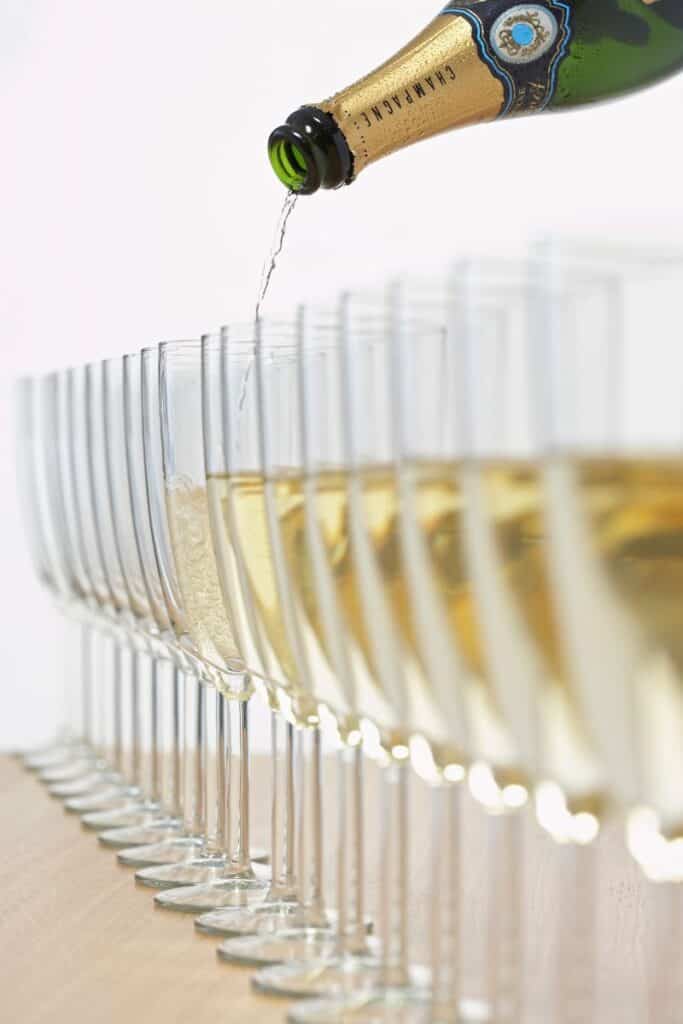 Facts about Champagne: Your favorite bubbly explained!