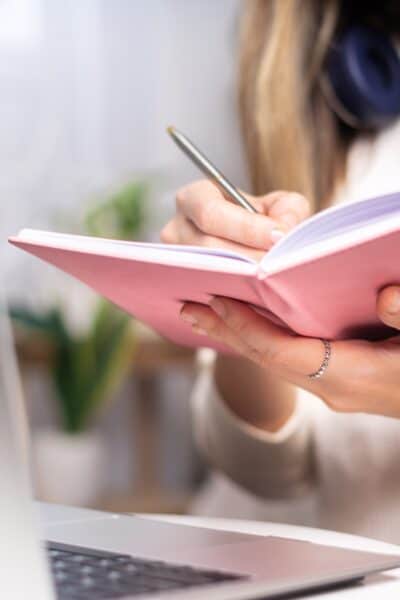 A simple guide on how to write dates in French